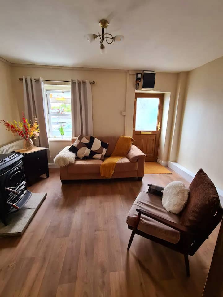 Cozy Room Near City Center - Galway
