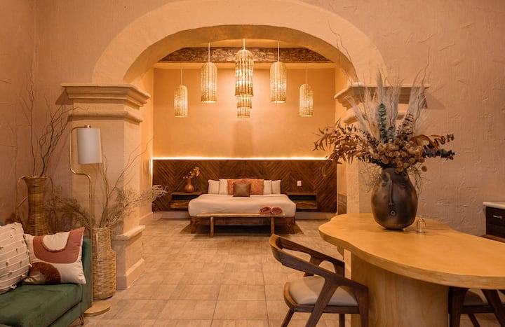 Design Loft King Bed/ac/3 Blocks From Main Street - Oaxaca