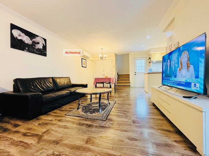 Tht's House_ideal Downtown Area - Charlottetown