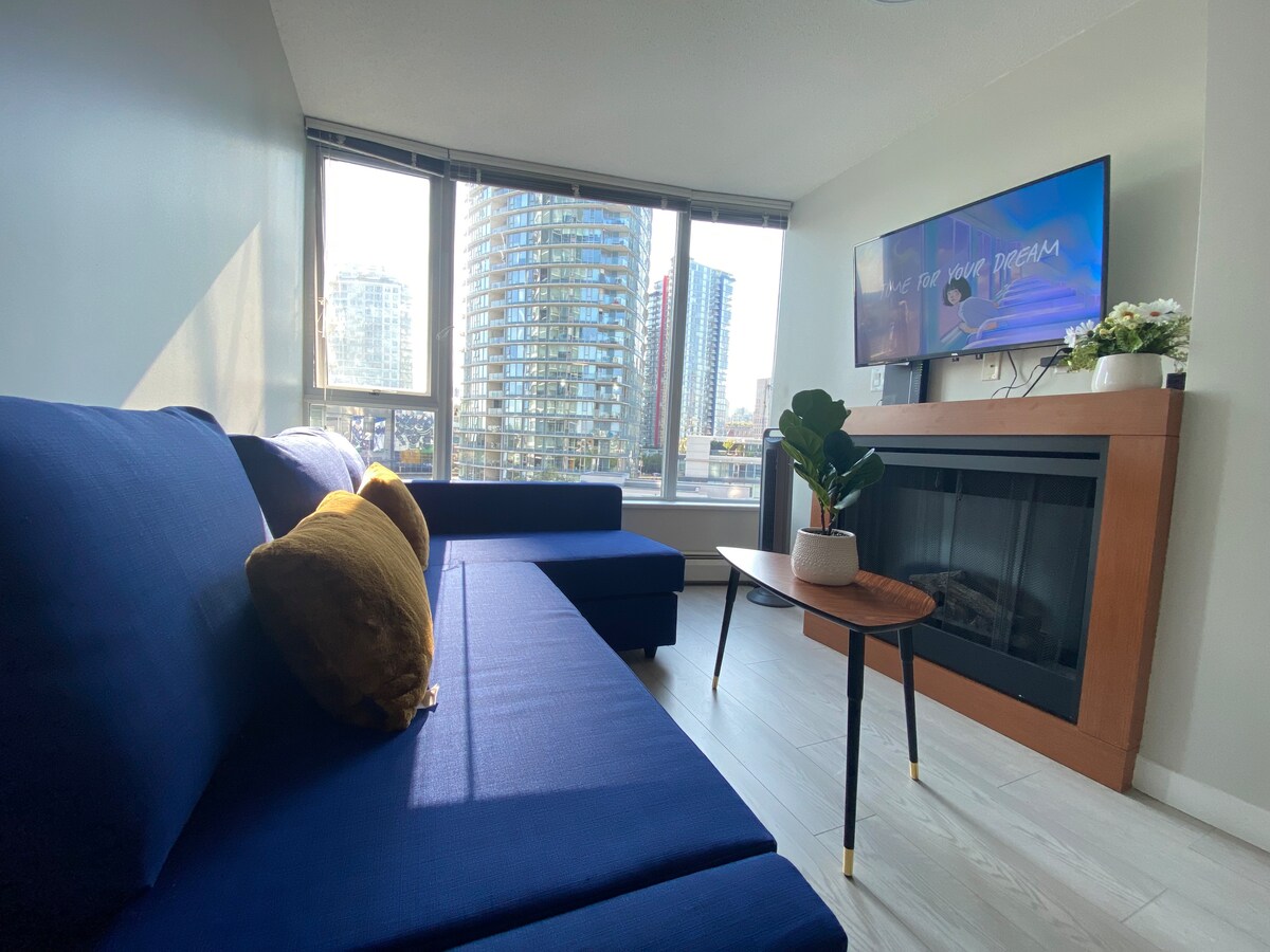 Vancouver Apartment Vacation Rentals - British Columbia, Canada | Airbnb