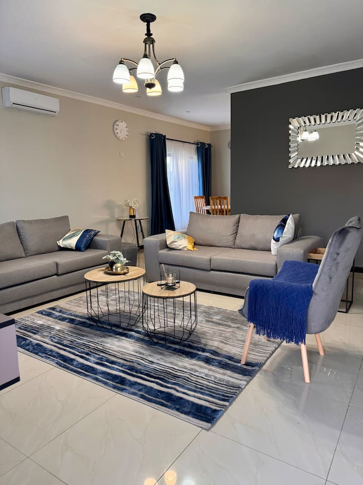 Luxury Town House - Blantyre