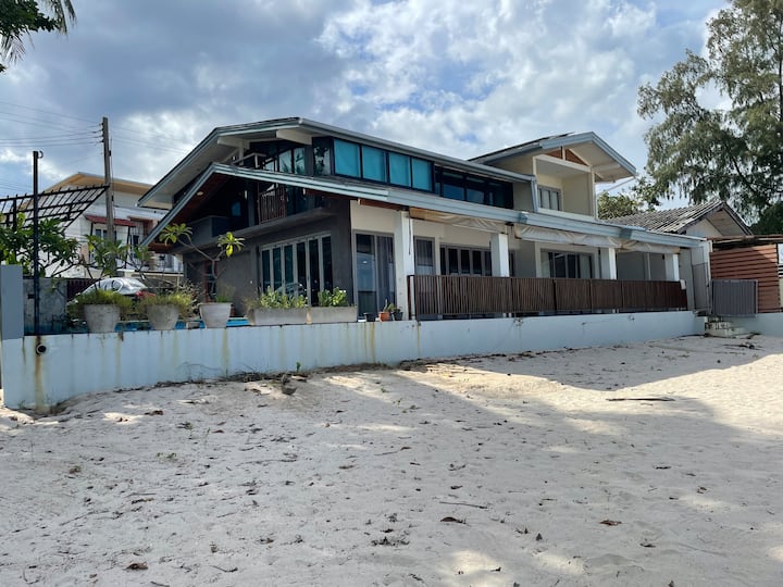 Chumphon Beachfront Oasis - Pathio District