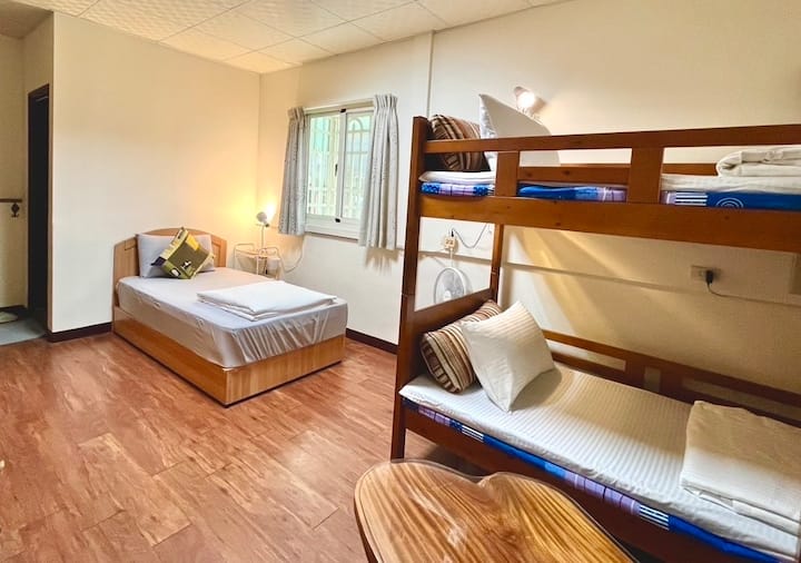 #近慈濟學區
#路邊好停車
#潔淨\採光\通風佳
#加價可2-3人\獨立套房
#房客獨立出入口 - 花蓮市