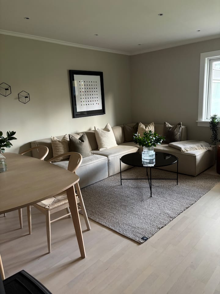 Sentral Og Moderne Leilighet! - Kristiansand