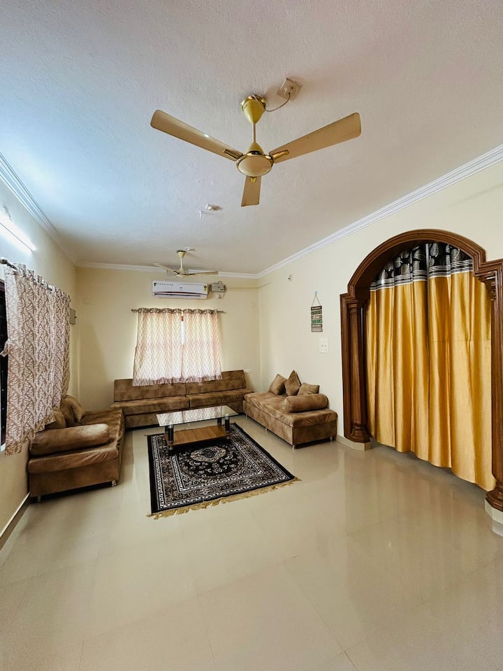 Sharvari Luxury Home Stay- 8 - Udupi