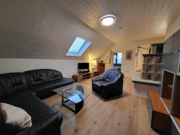 Geräumige 3,5 Zimmer Wohnung Mit Kachelofen - Dietzenbach