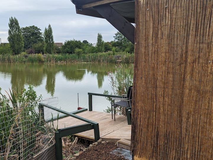 The Willow Cabin - Dartford