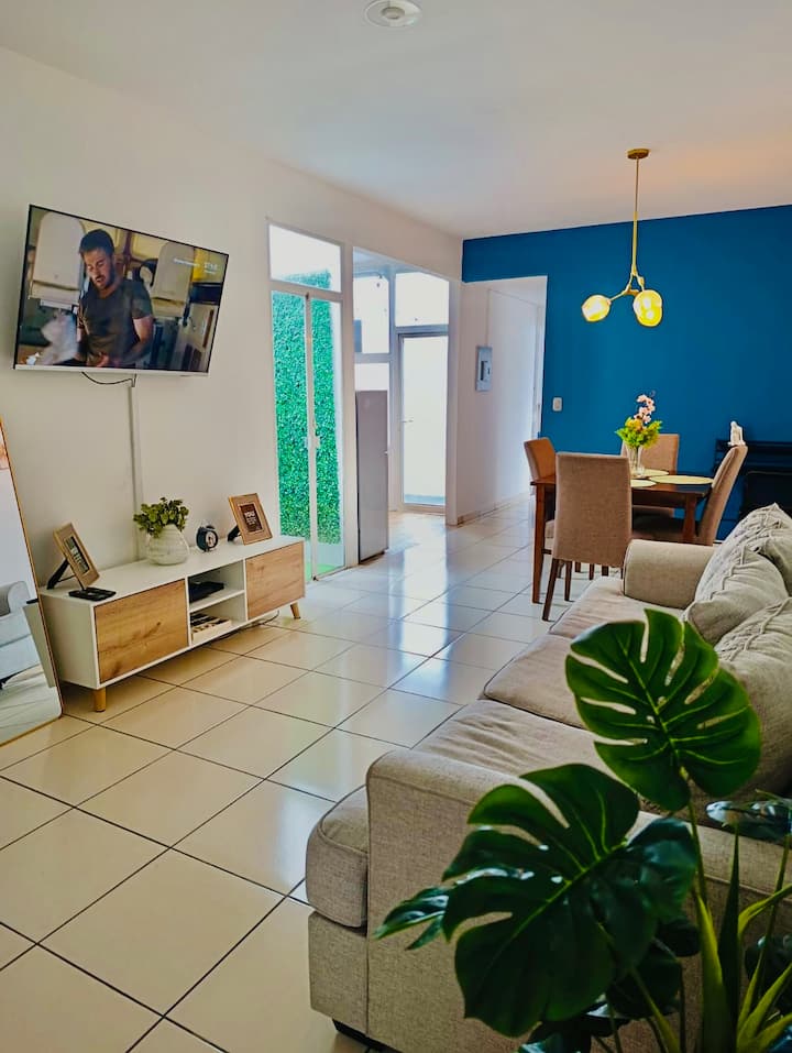 Casa Antiguo Cuscatlán Céntrica - San Salvador