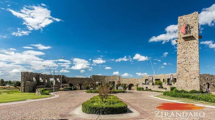 Hermosa Casa Amplia - Querétaro