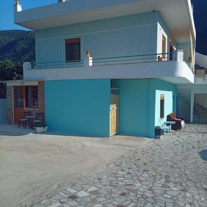 Villa Axhemi (5)
Dukat - Dhërmi