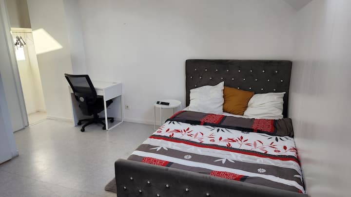 Chambre à 25 Minute Disneyland - Marne-la-Vallée