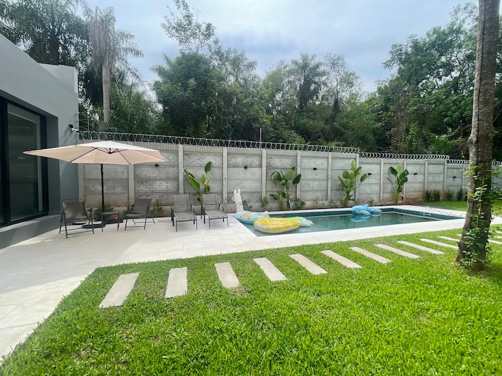 Lujosa Casa Rodeada De Bosques - パラグアイ