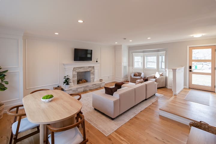 Secluded Bridgehampton Escape | Minutes From Beach - The Hamptons, NY