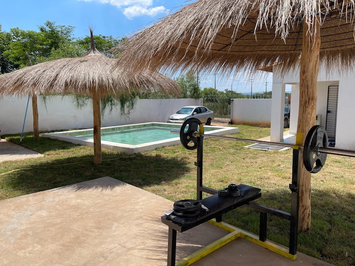 Casa Con Piscina Y Barbacoa Lago - Paraguay