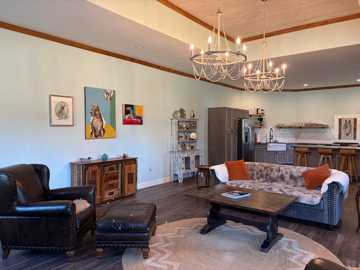 Luxury Barn Apartment - Shreveport, LA