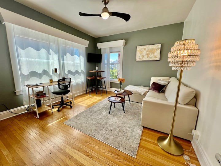 Walk To Uw ~ Free Parking ~ Walk Score 96 - Seattle, WA