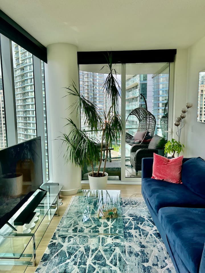 Downtown Vancouver-luxury Corner Unit, Water Views - Vancouver