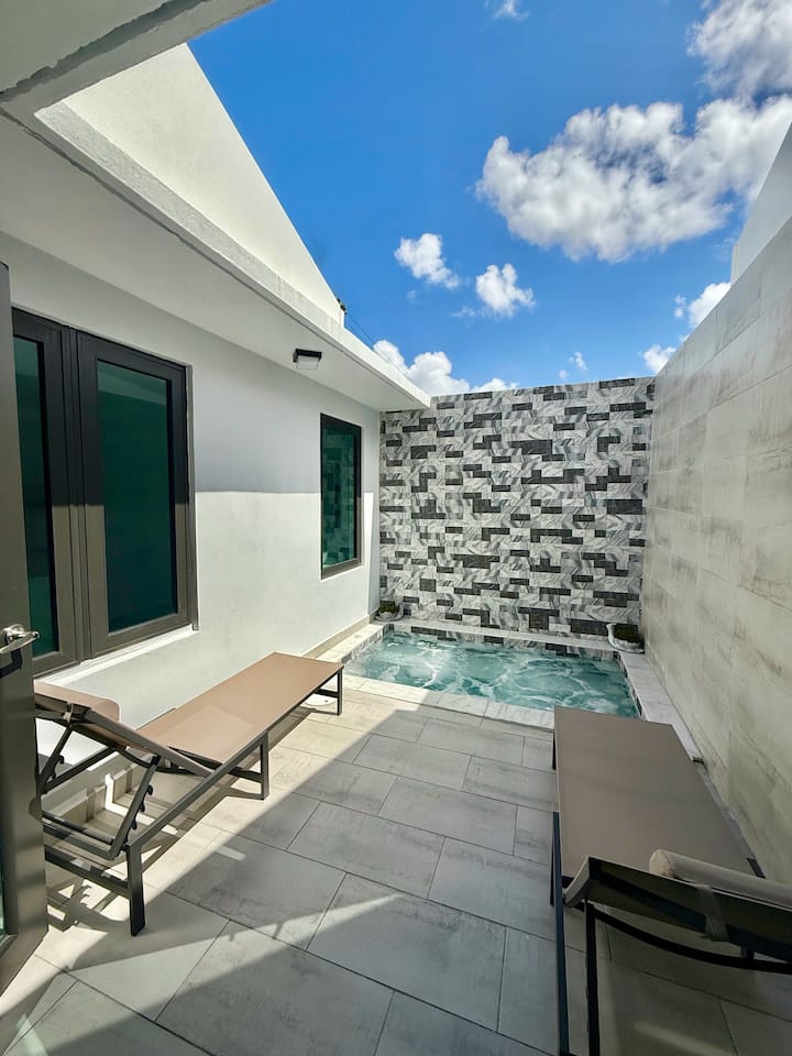 Private Pool! L’olimpo #2 - Guaynabo