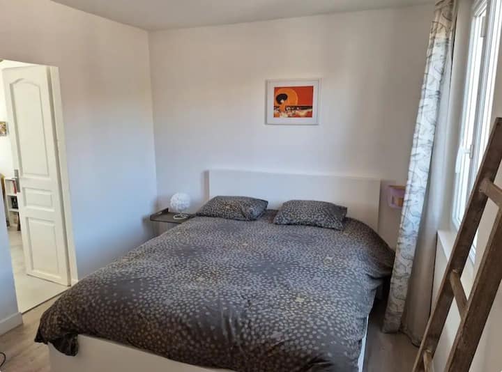 Chambre 4 / Lit Double Maison Avec Piscine - Pertuis