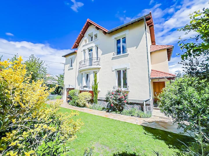 Grande Maison Avec Jardin - Pont-du-Château