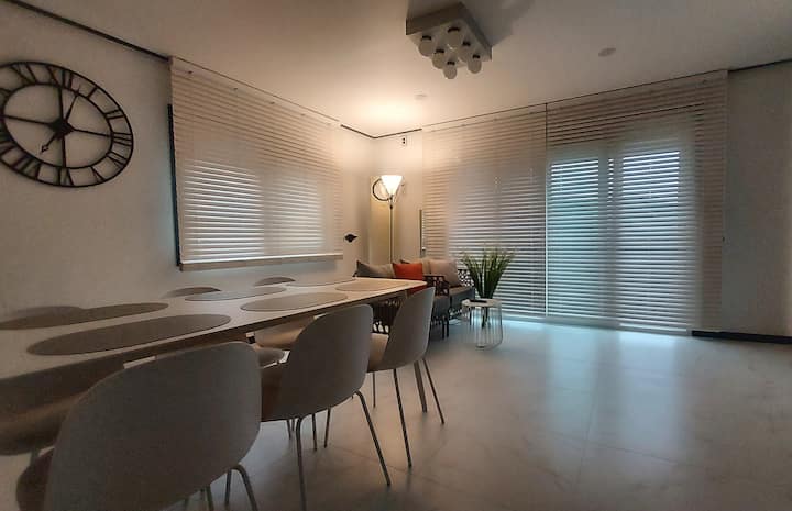 [봄이네]불멍맛집.독채.단독잔디마당.바베큐장.원두커피한강라면무료.물놀이장.대구.청도.경산 - 진량읍