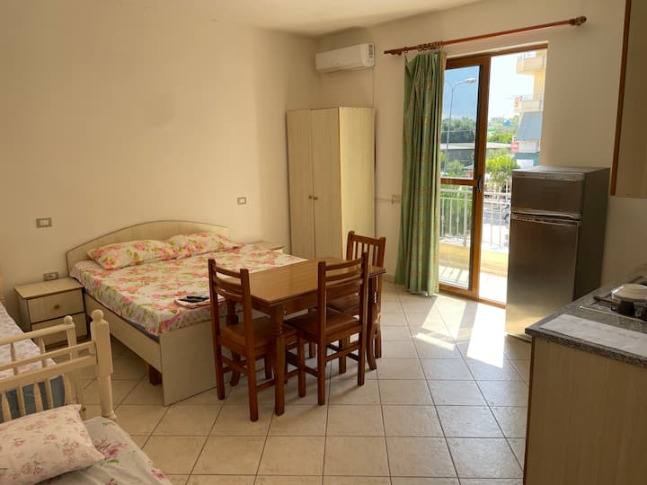 A-v-m Apartment - Orikum
