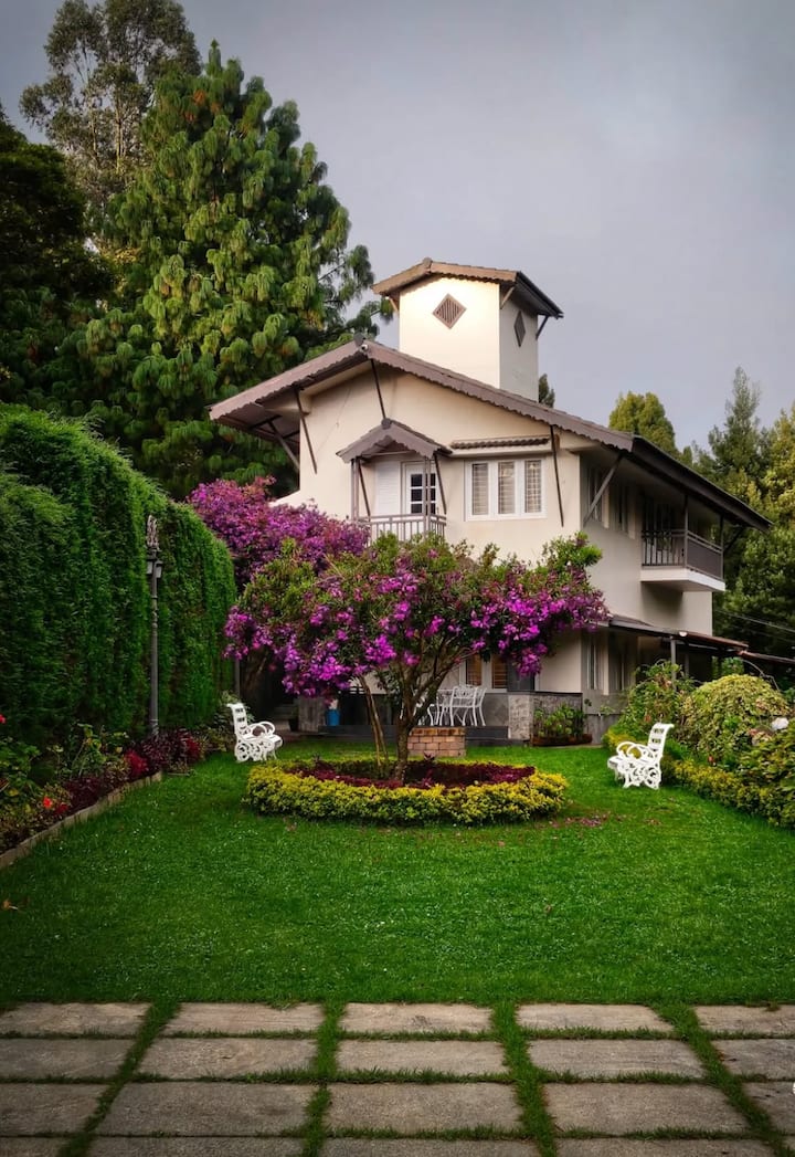 Atlast Villa-
Premium 3bhk Villa &
Lawn Space - 烏塔卡蒙德