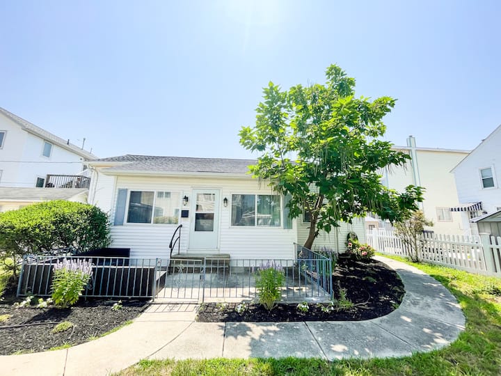 The Seaside Cottage - Sea Isle City, NJ