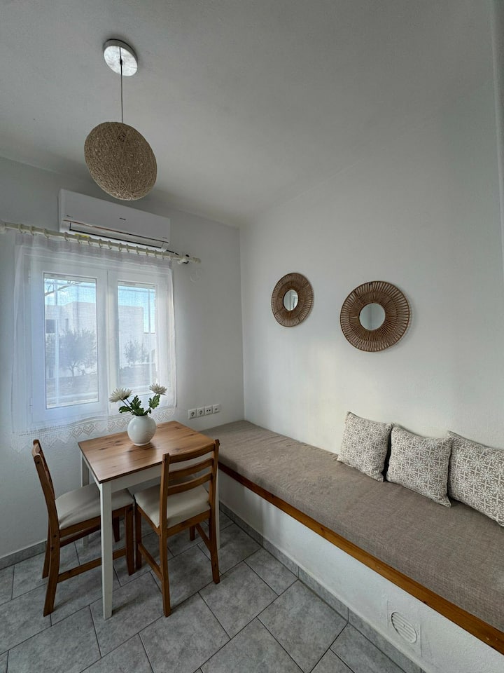 Countryside Apartment Near The Beach - Paros