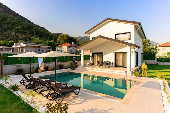 Balayı  Için Yapılmış Villa - Göcek