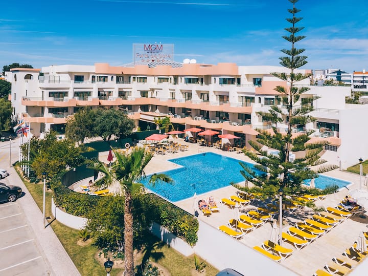 Enjoy Family Apt W/ Kitchenette + Near Oura Beach - Albufeira