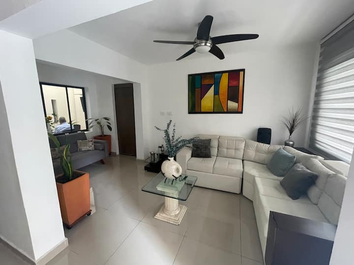 Casa Cerca Centro De Medellin - Medellín