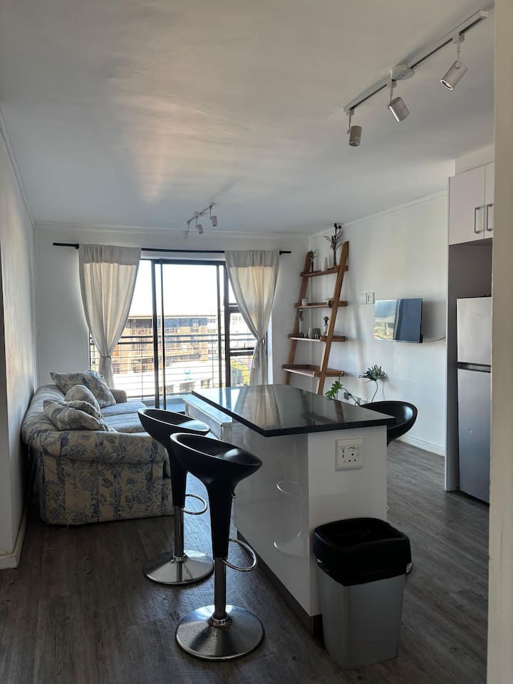 Castle Rock Flats* * - Claremont