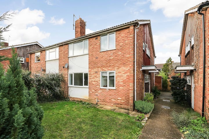 2 Bed Flat In North Of River Cam - Cambridge