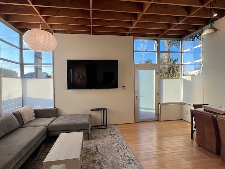 House With Great Deck In Marina/culver Area - Culver City