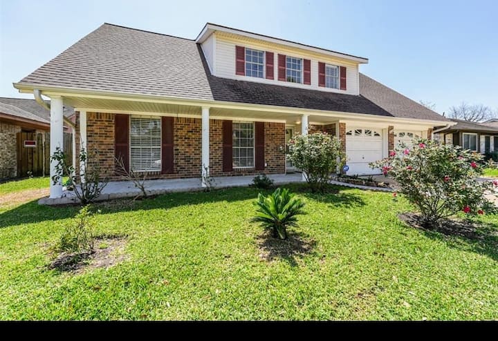 Summer Oasis. - Deer Park, TX