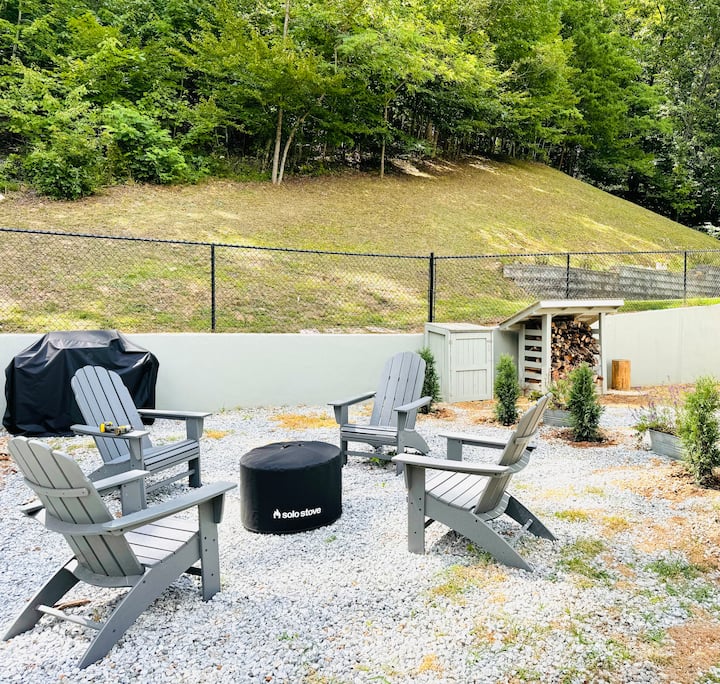 Springside Cottage Gem Hideaway / Hot Tub Wifi - Franklin, NC