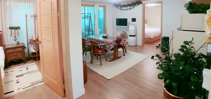 뉴룸20평l둔촌역5분l무료주차l 감성투룸 L 아산병원Lkspol잠실롯데l강남l홍대l명동i - 성환읍