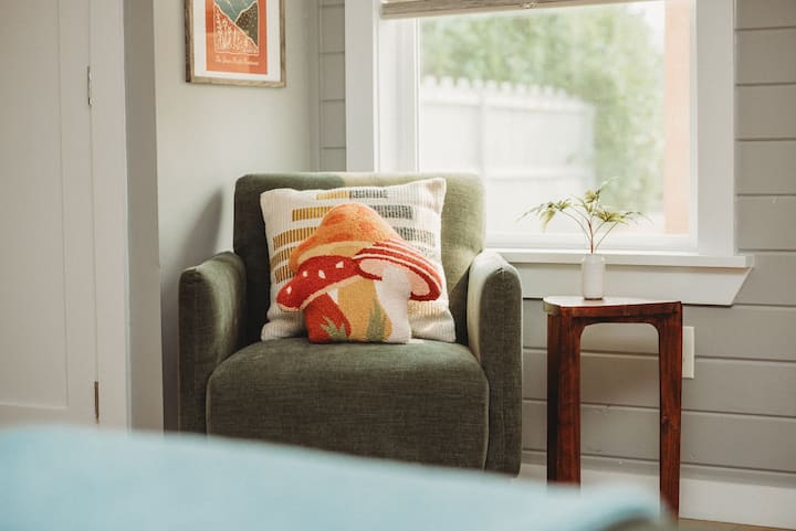 Bell Street Studio - Sequim Wa - Sequim, WA