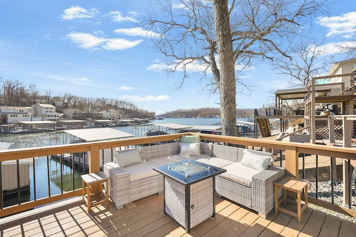 -Shoreline Sanctuary-cozy, Serene, Water's Edge! - Lake Ozark, MO