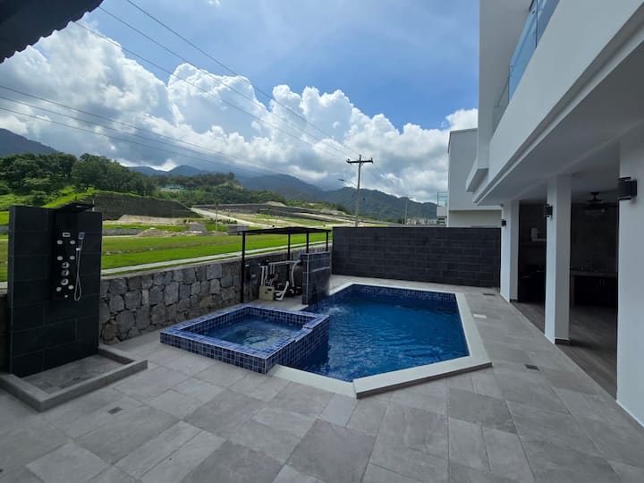 Luxury House Ii Mountain View Pool Washer N Dryer - Honduras