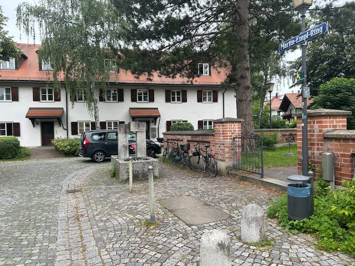 Alt Riem 1000 M Zur Messe - München