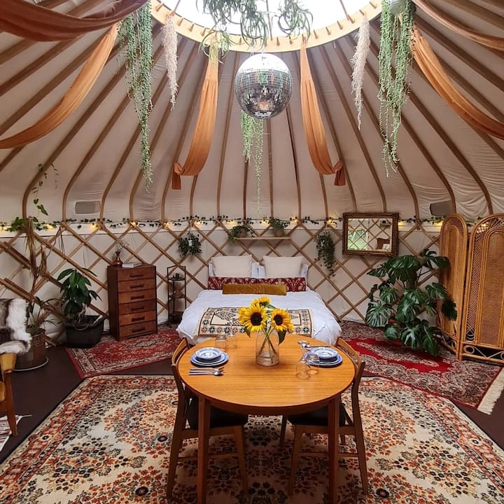 The Ash Tree Yurt In The Heart Of Norwich - Norfolk