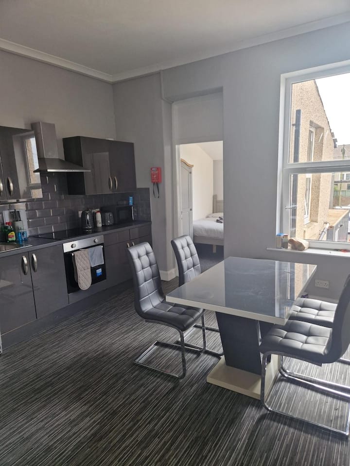 Whole Property In Kelty, Fife. Good For Edinburgh. - Dunfermline