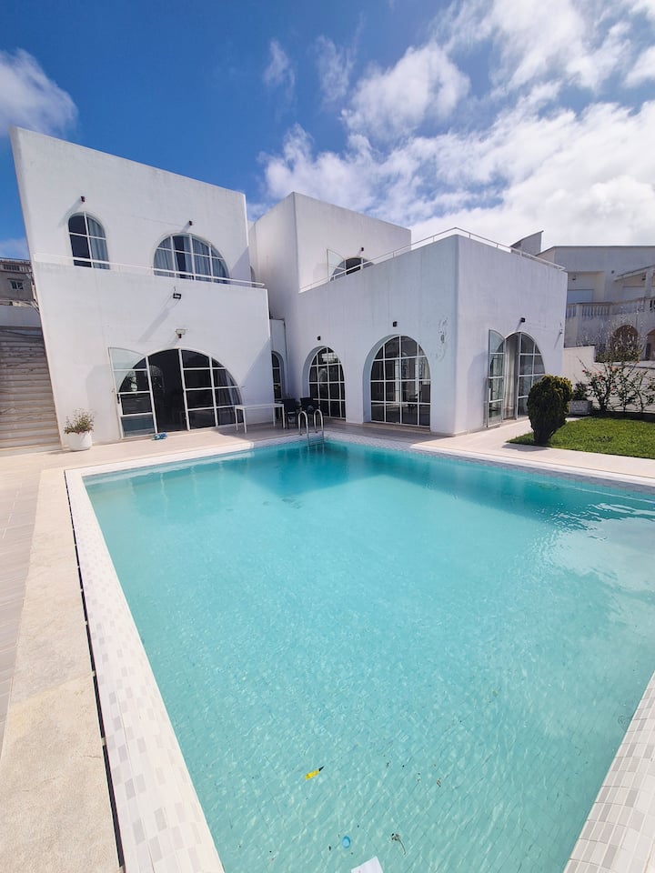 Entire Beautiful Home W/ A View - Tanger