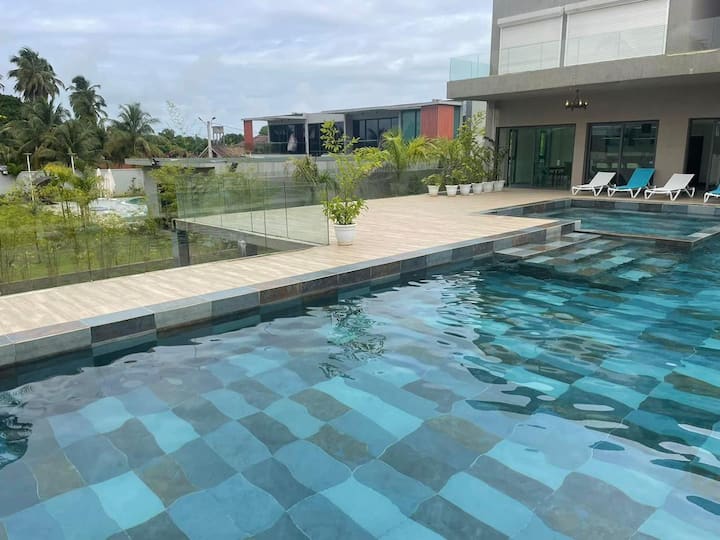 Villa De Luxe Avec Piscine - Abidjan