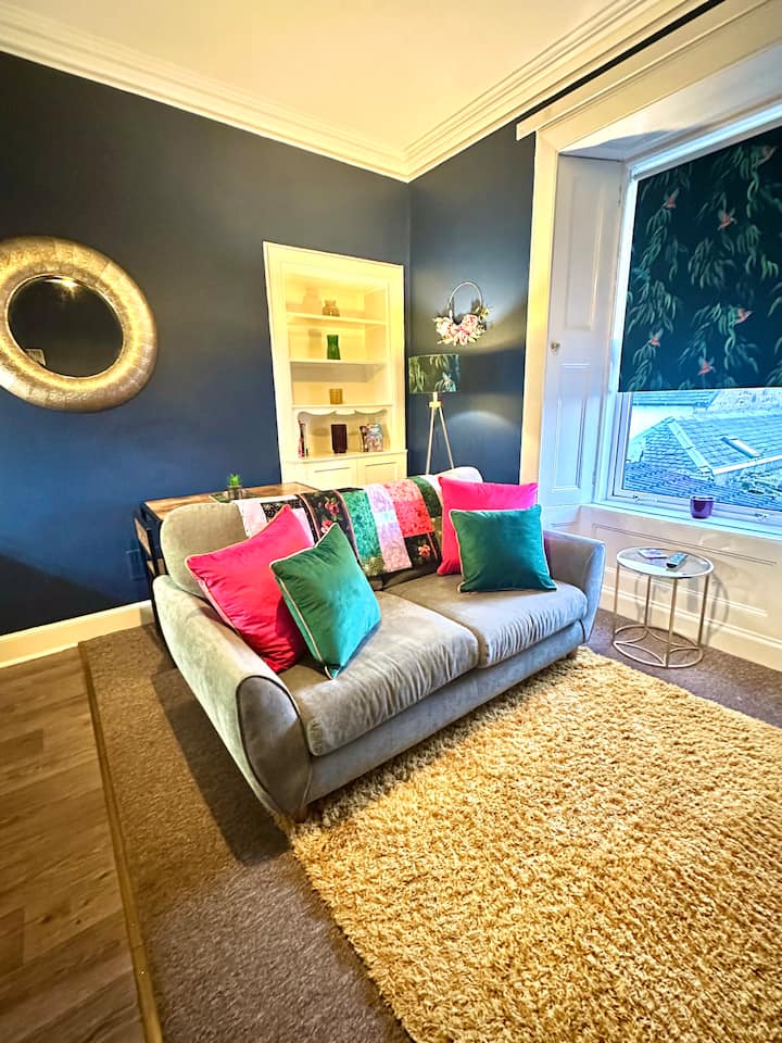 Small Cosy Flat - Loch Lomond