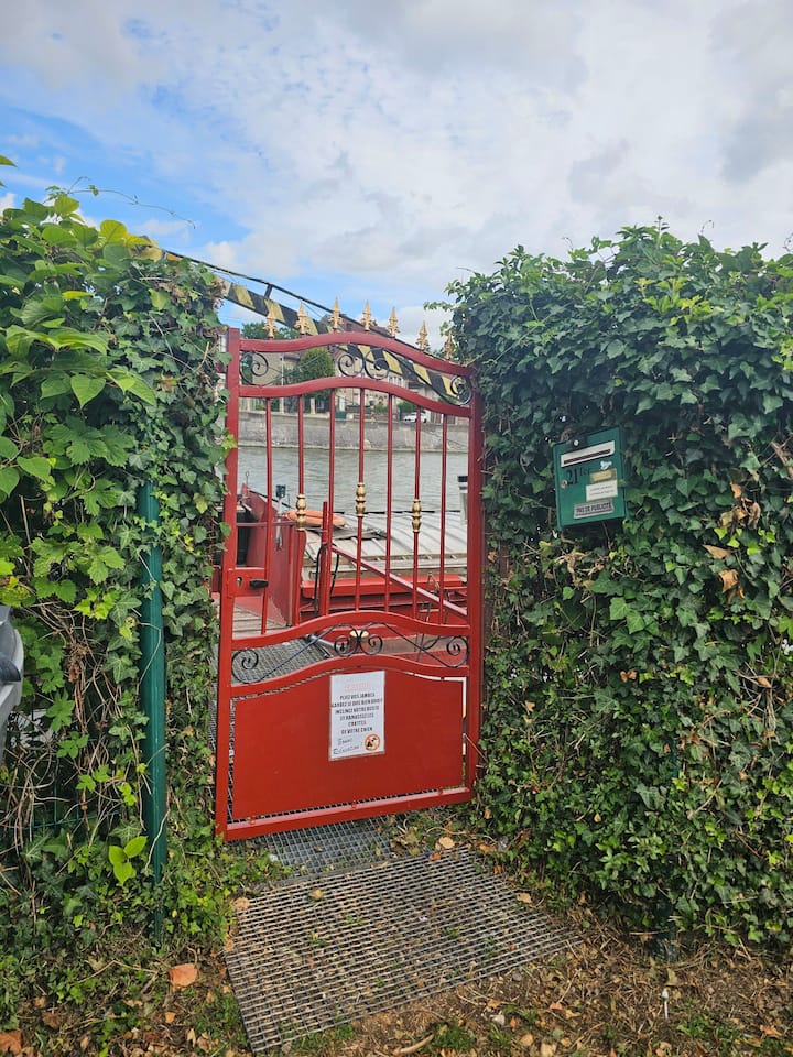 Logement Atypique Sur Péniche - Creil