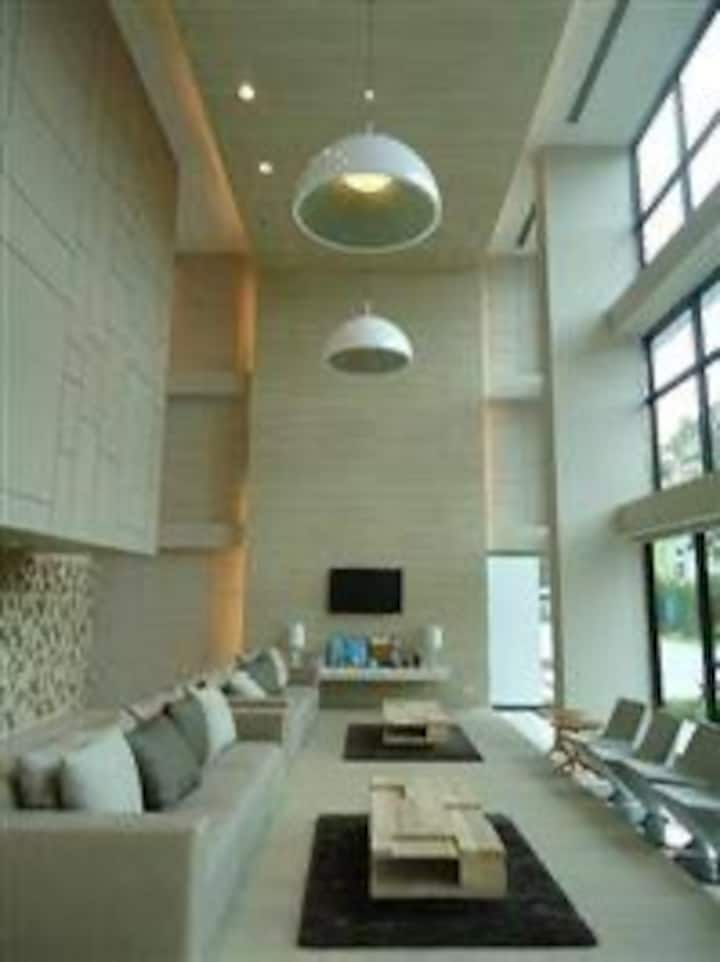 Condo Ideo Mix Sukhumvit 103 Modern Loft - Bangkok