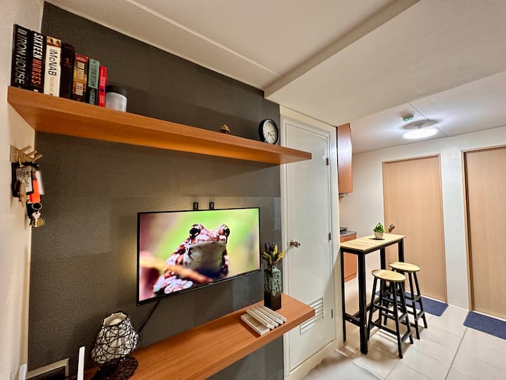 Vr Homes Ortigas | 2br Condo | Free Wifi | Netflix - Pasig